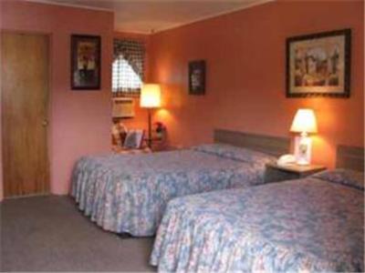 Four Seasons Motel - Catskill, NY