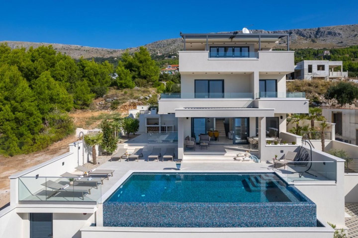 Luxury 5-bedroom Villa Princess Korina With Heated Pool, Pool Table, Sauna, A Hot-tub - Dugi Rat