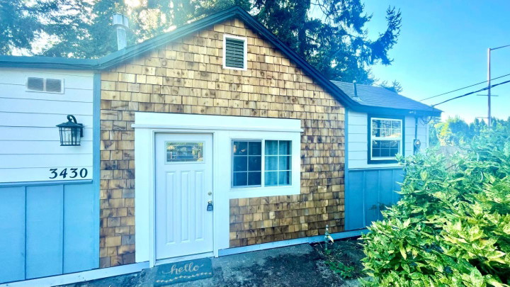 Entire Farmhouse - Great For Longer Stays - Springfield, OR
