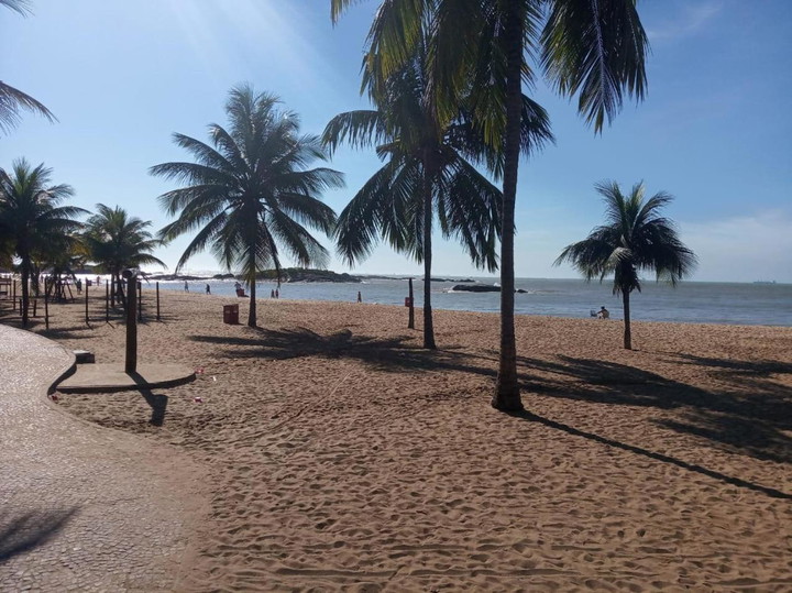 Apto Praia De Itapoã 2 Qto C/ar - Vitoria