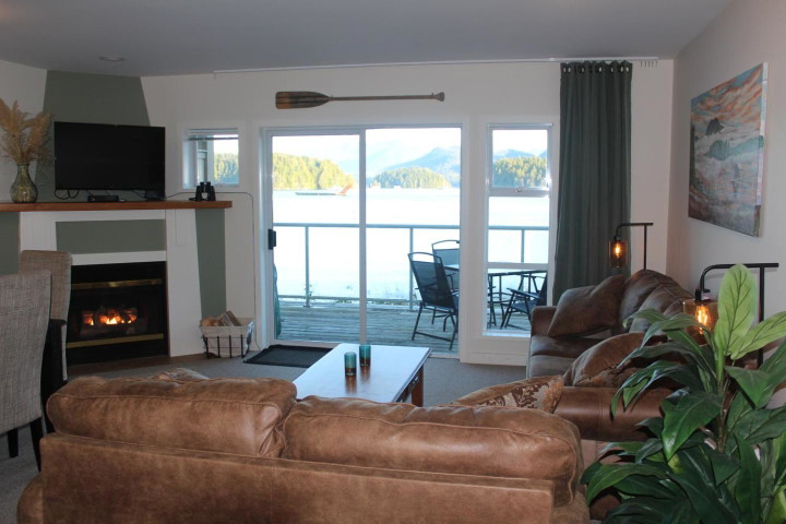 Siennas Harbour House - Tofino