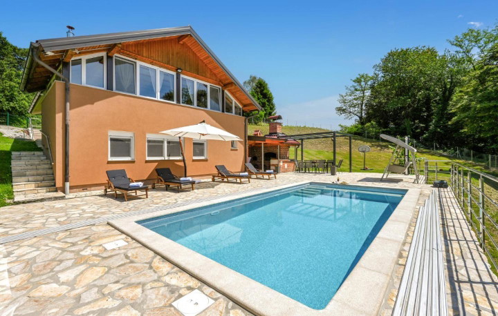 Cozy Home In Vinica Breg With Sauna - Italy
