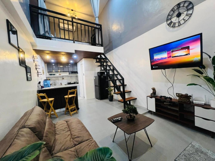 Homey Hideout- Athena And Noah Units - Angeles