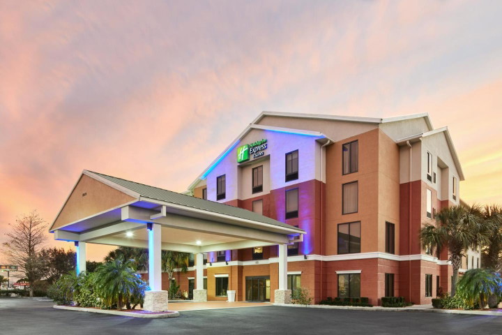 Holiday Inn Express & Suites Port Richey By Ihg - Odessa, FL