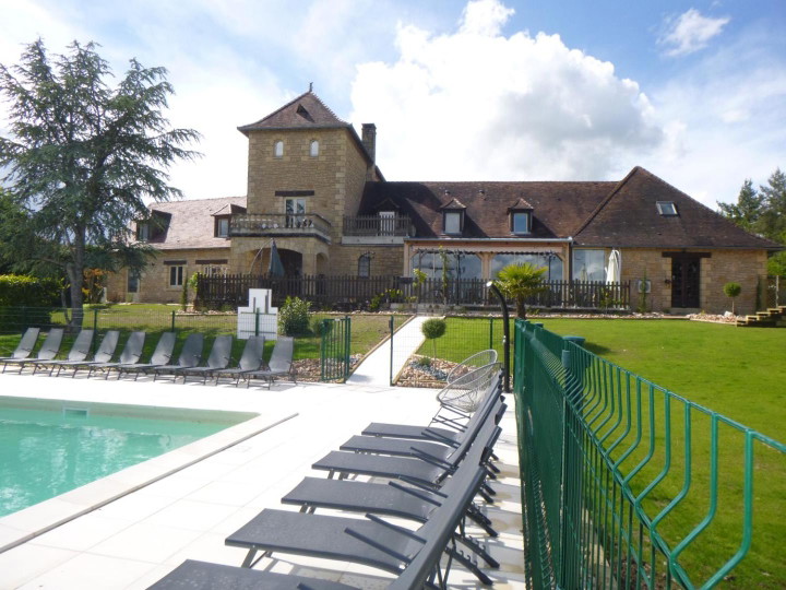 Logis Hotel-restaurant Les Collines 59 Route Des Crêtes - Correze