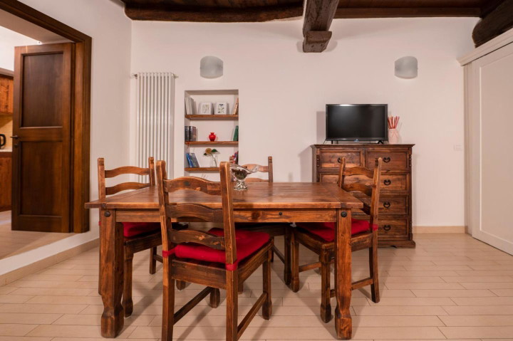 Historic Apartment Steps From Duomo & Uffizi - Florenz