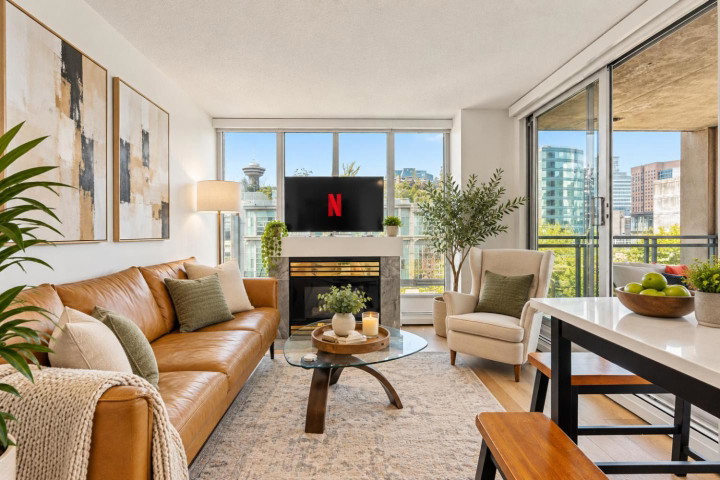 Urban 2br Hideaway With 3 Beds In Vancouver - Burnaby