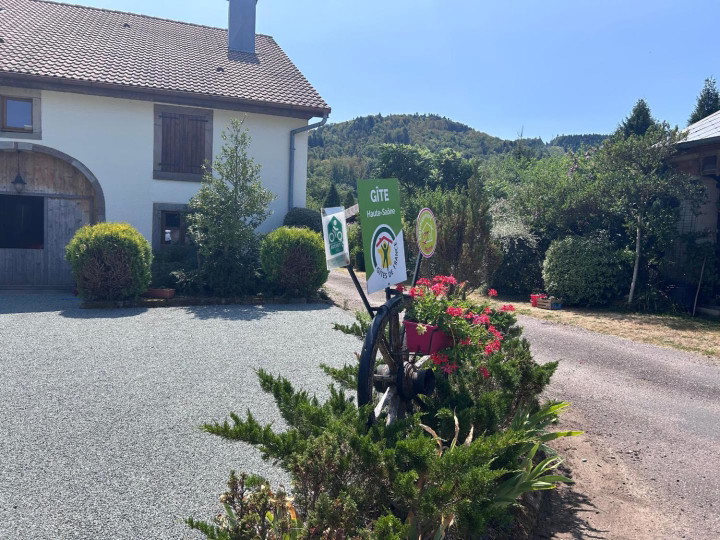 Gîte Familial Jusqu'à 8 Pers., Charme Ancien & Modernité - Haute-Saône