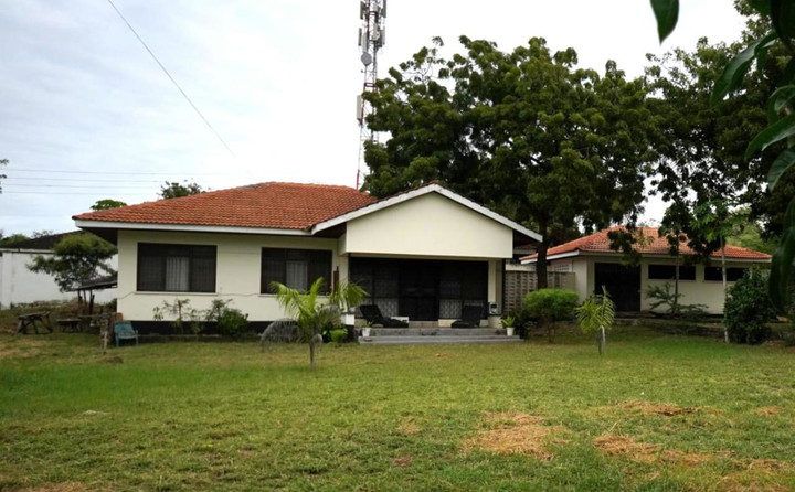 Family Courtyard Bungalow - Mombasa
