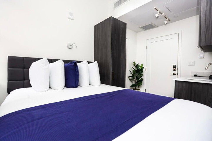 Stylish Studio In Historic Boston - Unit #404 - Waltham