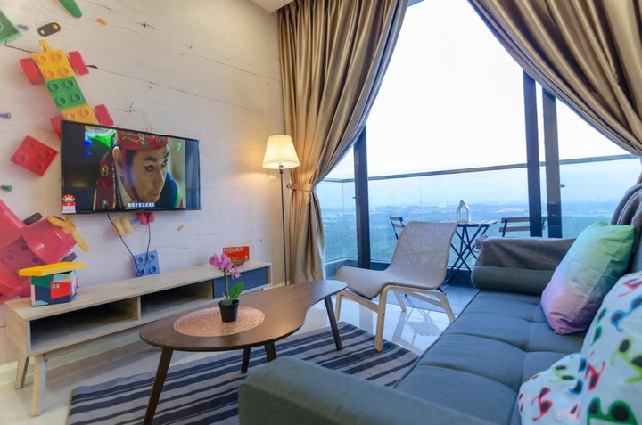 3br D'pristine Suite, Stunning Views & Near Legoland - Singapore