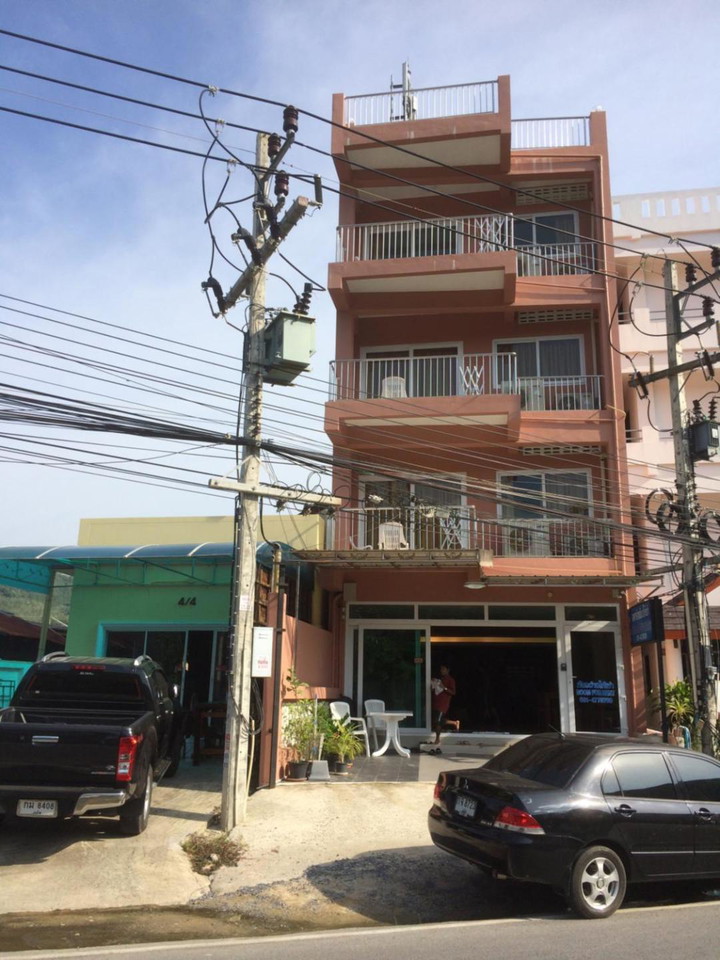 Naithon Beach Residence - プーケット