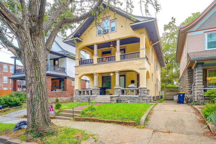 Kansas City Rental Near Union Station & Hospitals - Kansas City, MO