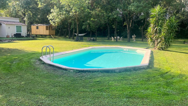 Aux Portes De La Camargue Studio Balneo Sauna Et Piscine - Beaucaire