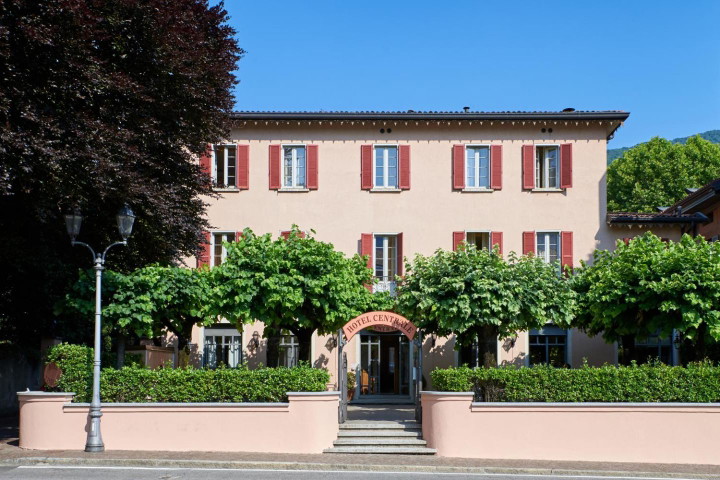 Hotel Centrale - Comer See