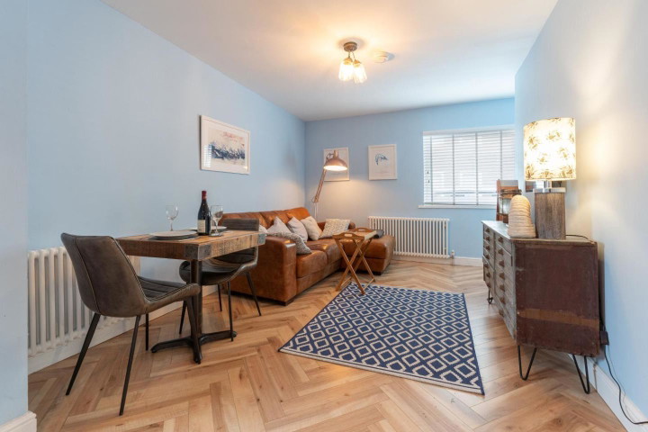Castle Mews - Menai Bridge