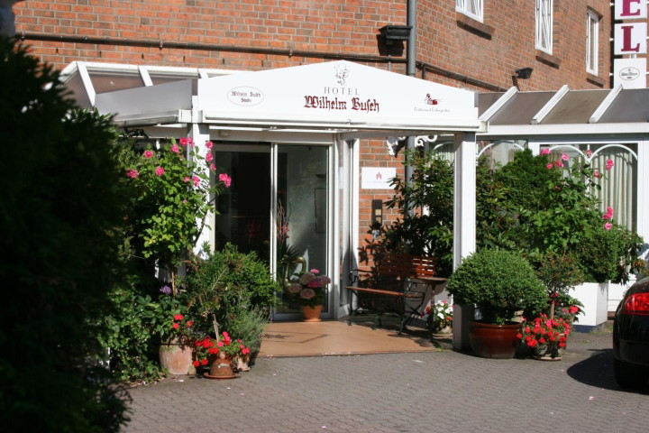 Hotel Wilhelm Busch - Norderstedt