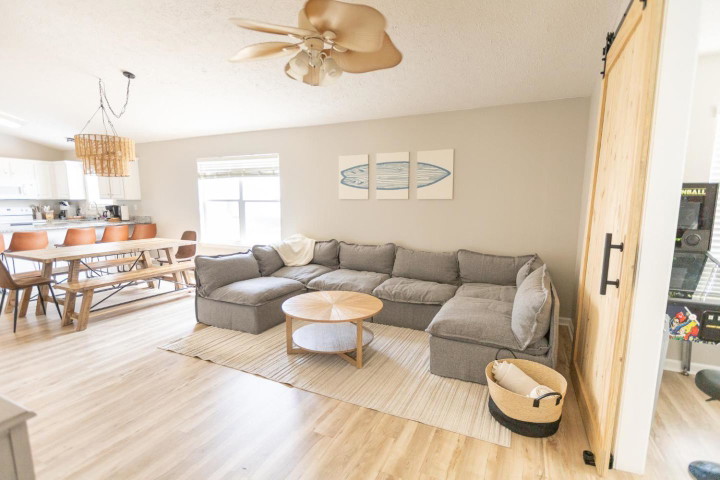 The Salty Peach-2 Game Rooms! - Panama City Beach, FL