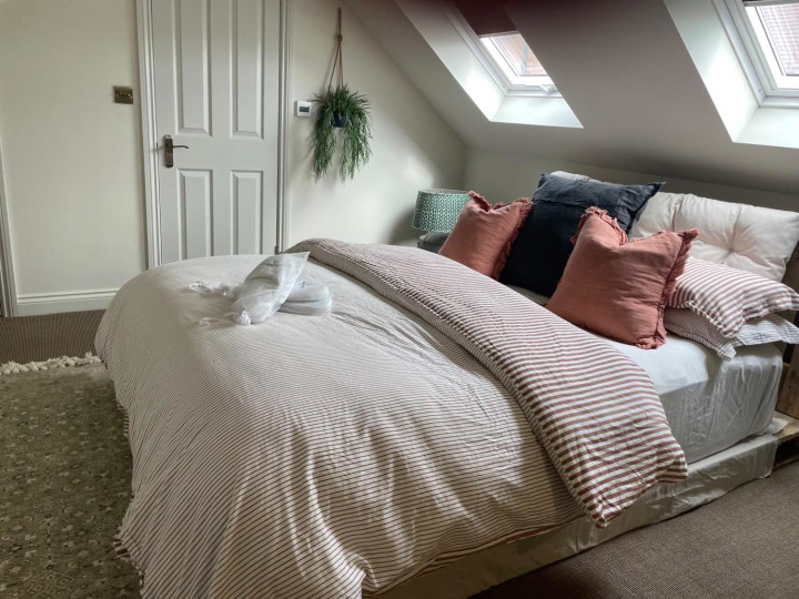 Studio Sleeps 2 With Parking And Garden - Tewkesbury