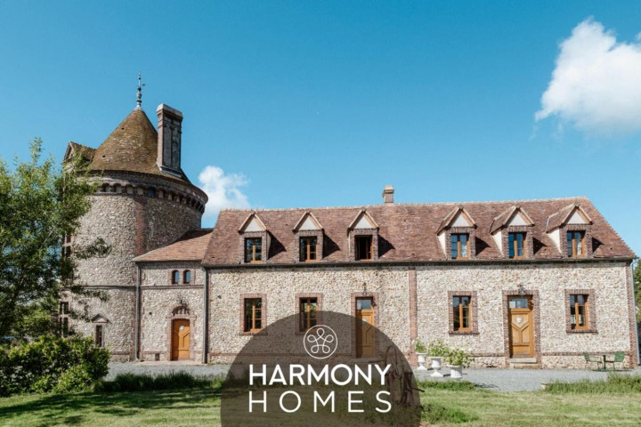 Harmony Homes Champrond-en-gâtine Indoor Pool Hunting Lodge - Centre