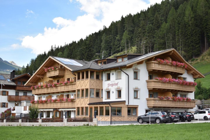 Almhotel Bergerhof - Alpe di Siusi