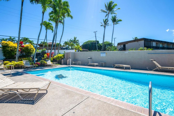 Walk To Napili Bay Beach! Mtn-view Lahaina Condo - Lahaina, HI