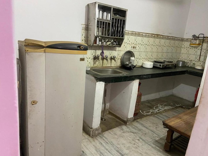 Affordable Independent 2bhk Entire Floor - Delhi