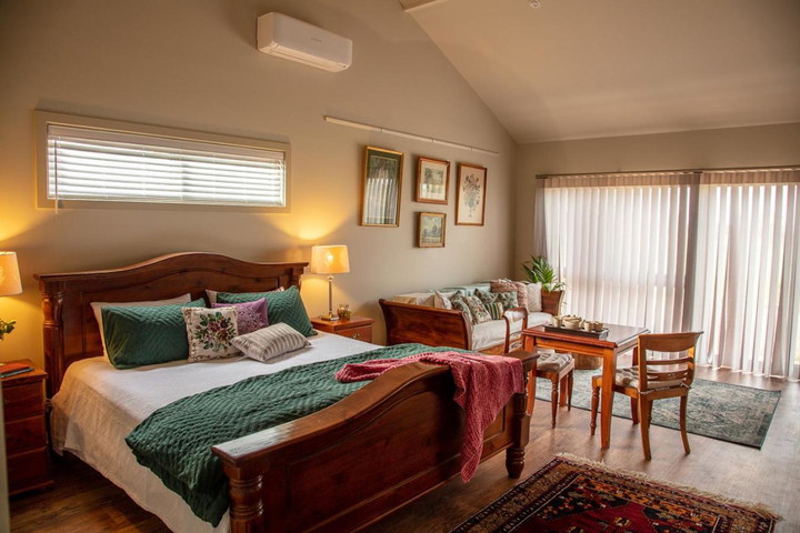 Meander Retreat - King Suite With Rural Views - Adelaide Hills Council