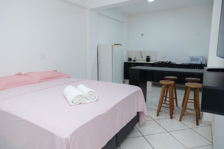 Estúdio Espaçoso Com Sacada E Cama King No Centro - Presidente Prudente