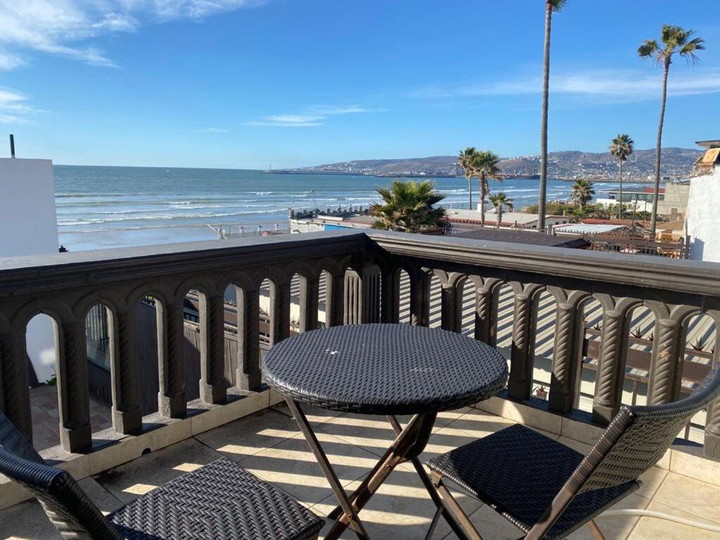 Beach House, Private Pool, Location 10 - Ensenada