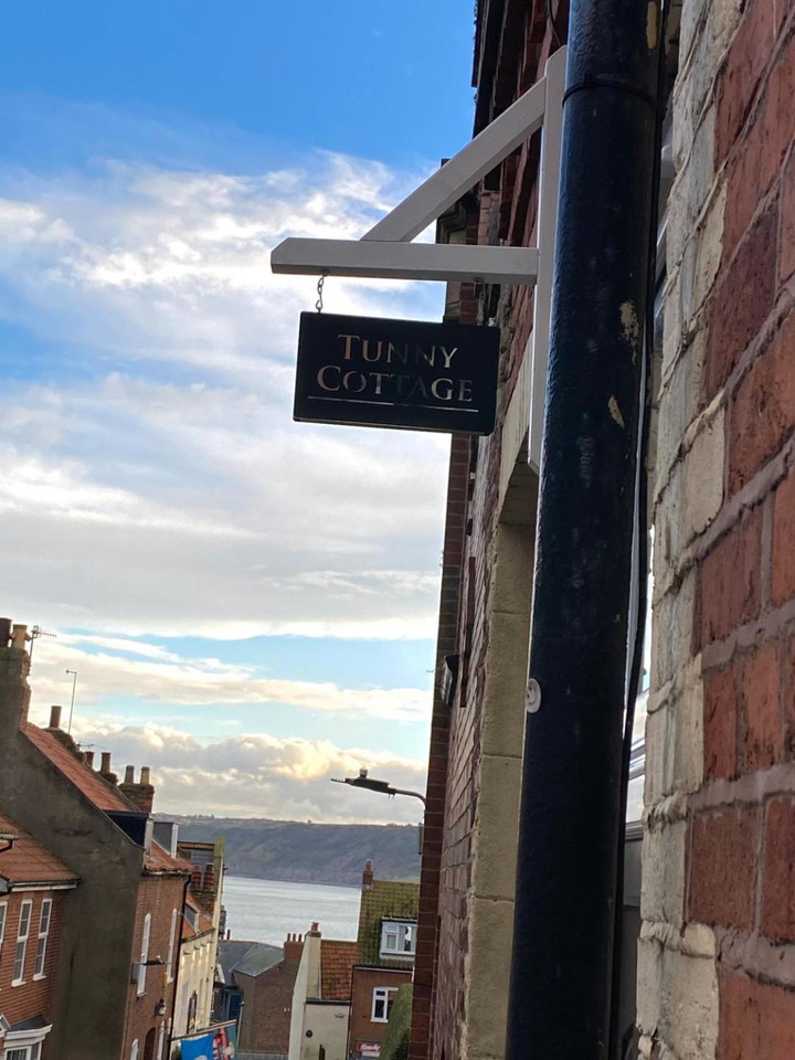 Tunny Cottage In Old Town Scarborough - Yorkshire