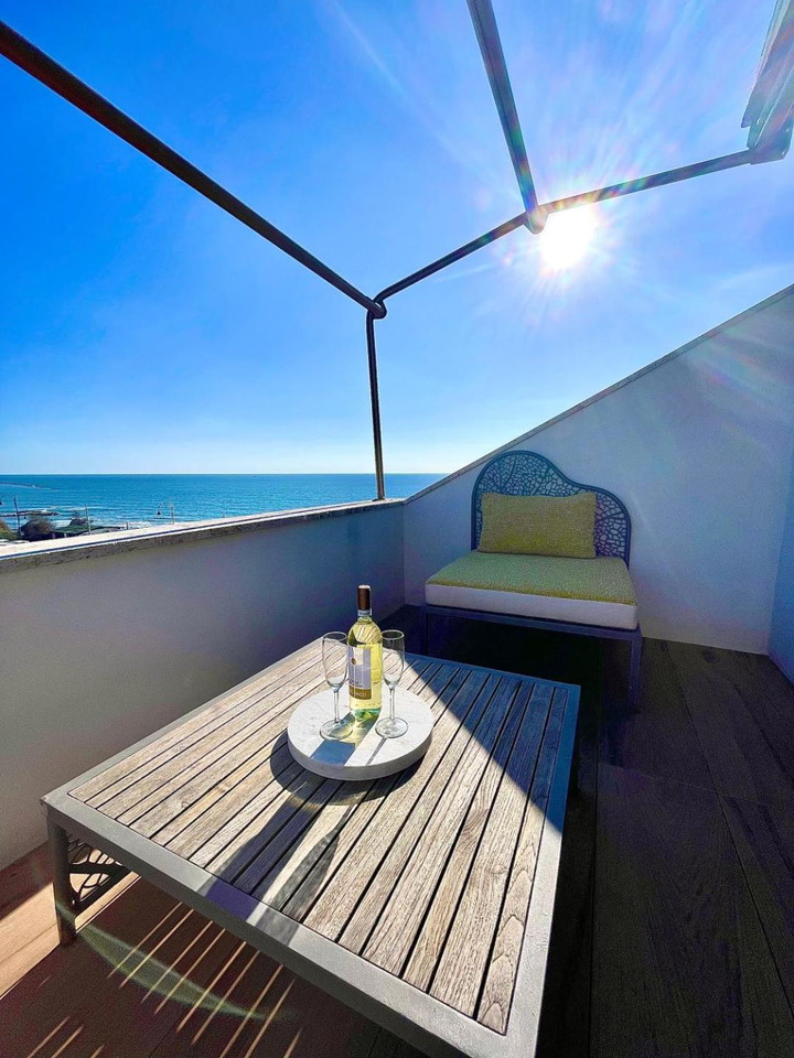"La Casa Da'mare" Un Attico Di Charme Vista Mare - Anzio