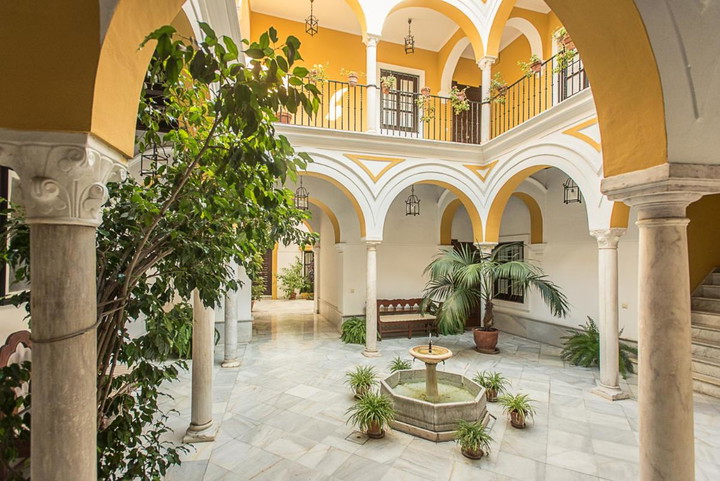 Mágico Apartamento En Casa Palacio Del Siglo Xvii - Siviglia