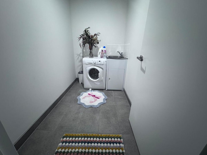Bedroom In Penthouse - Next To Metro Station - オーストラリア シドニー
