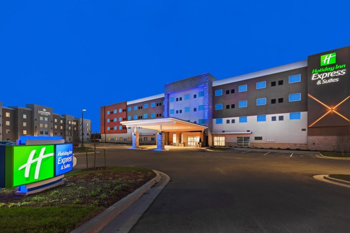Holiday Inn Express & Suites - Lenexa - Overland Park Area By Ihg - Kansas