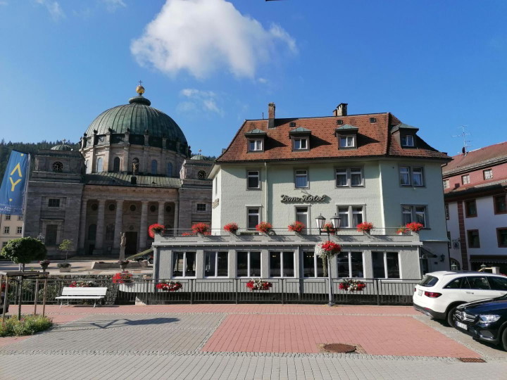 Dom-hotel - Bernau