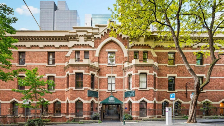 Gordon House Apartments - Melbourne