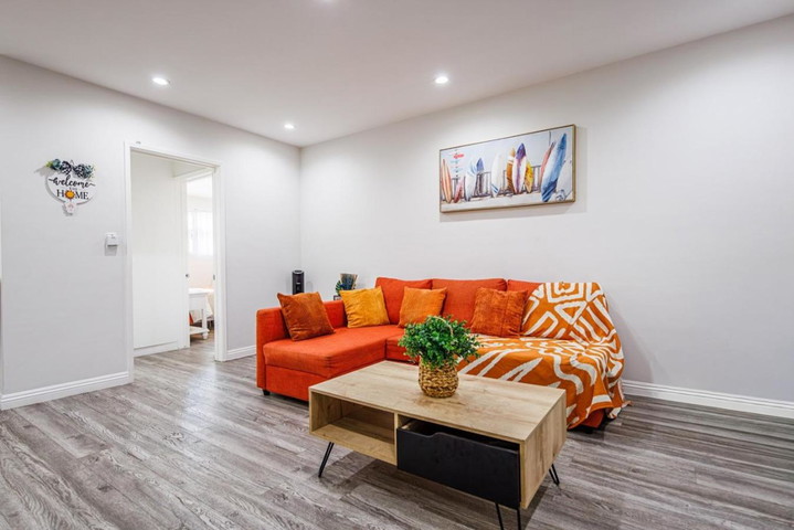 Sunny 1br 1ba In Beverly Hills - Beverly Hills, CA
