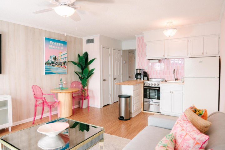 Beach-pool-private Balcony - Wilmington Island, GA
