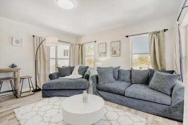 Lauderdale Breeze Villas - Coastal 2 Bedroom - Dania Beach, FL