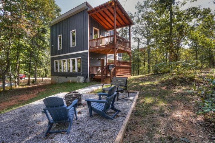 Brand New Modern Luxury Couples Fit For Royalty - Clermont, GA