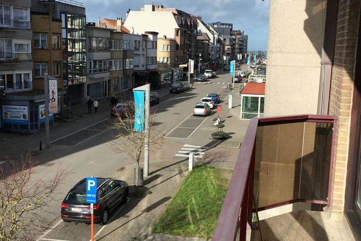 Ruim Appartement Met Lift En Gratis Parking - Royaume-Uni