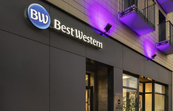 Best Western 11bauer Paris Saint-ouen - Enghien-les-Bains