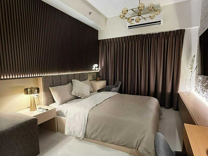 Modern Studio In Makati With High-speed Wi-fi - Manila
