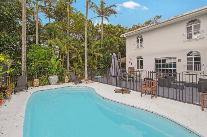 Malibu Beach House - Lake Cathie