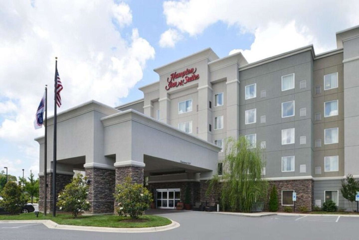 Hampton Inn & Suites Greensboro/coliseum Area - Greensboro, NC