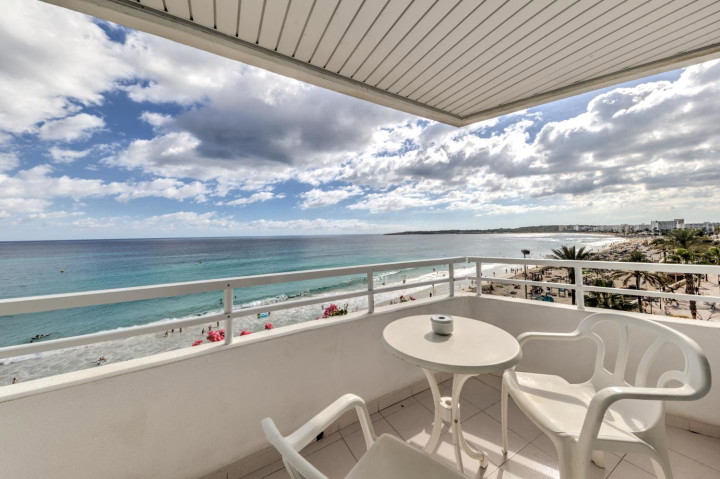 Hotel Voramar - Cala Bona, España