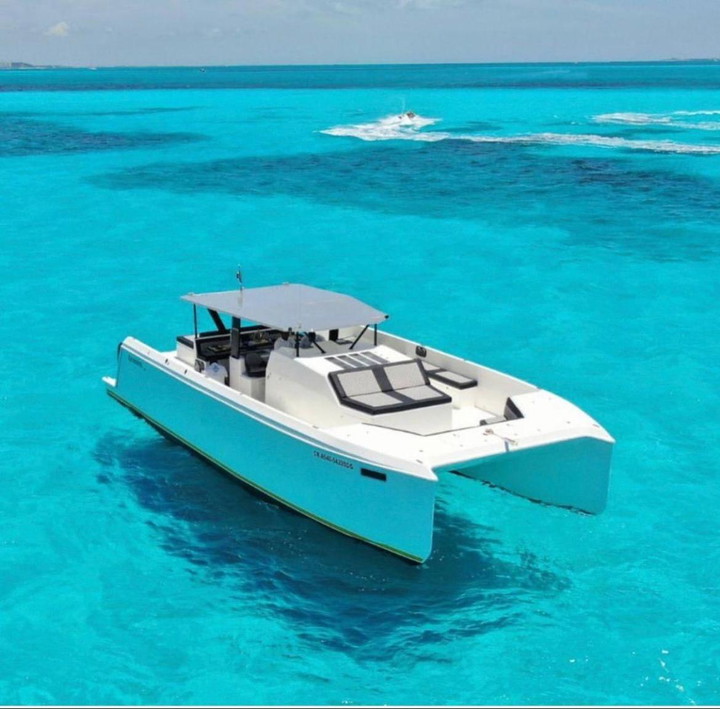 Barco Privado De Lujo Para Tu Familia Y Amigos En Cancun-isla Mujeres - Cancún