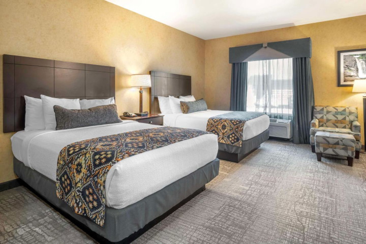 Best Western Plus Ponderay Mountain Lodge Sandpoint - サンドポイント, ID