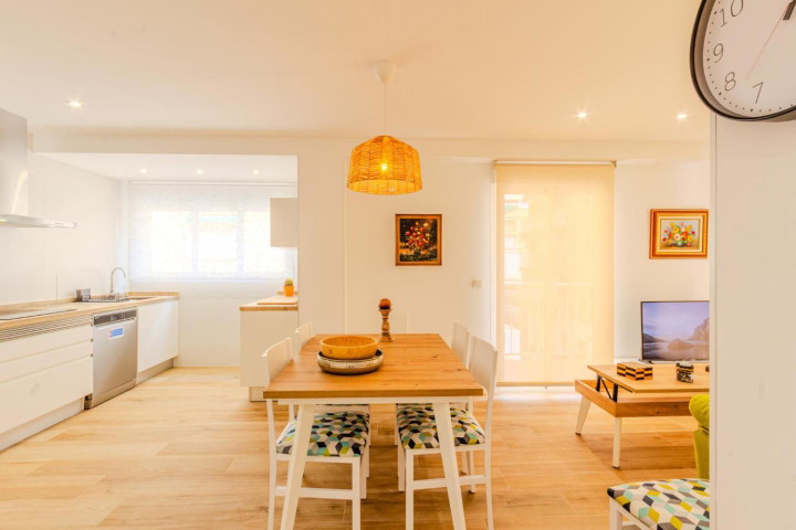 Downtown Apartment A Short Walk From The Beach By Domidai - Santa Pola